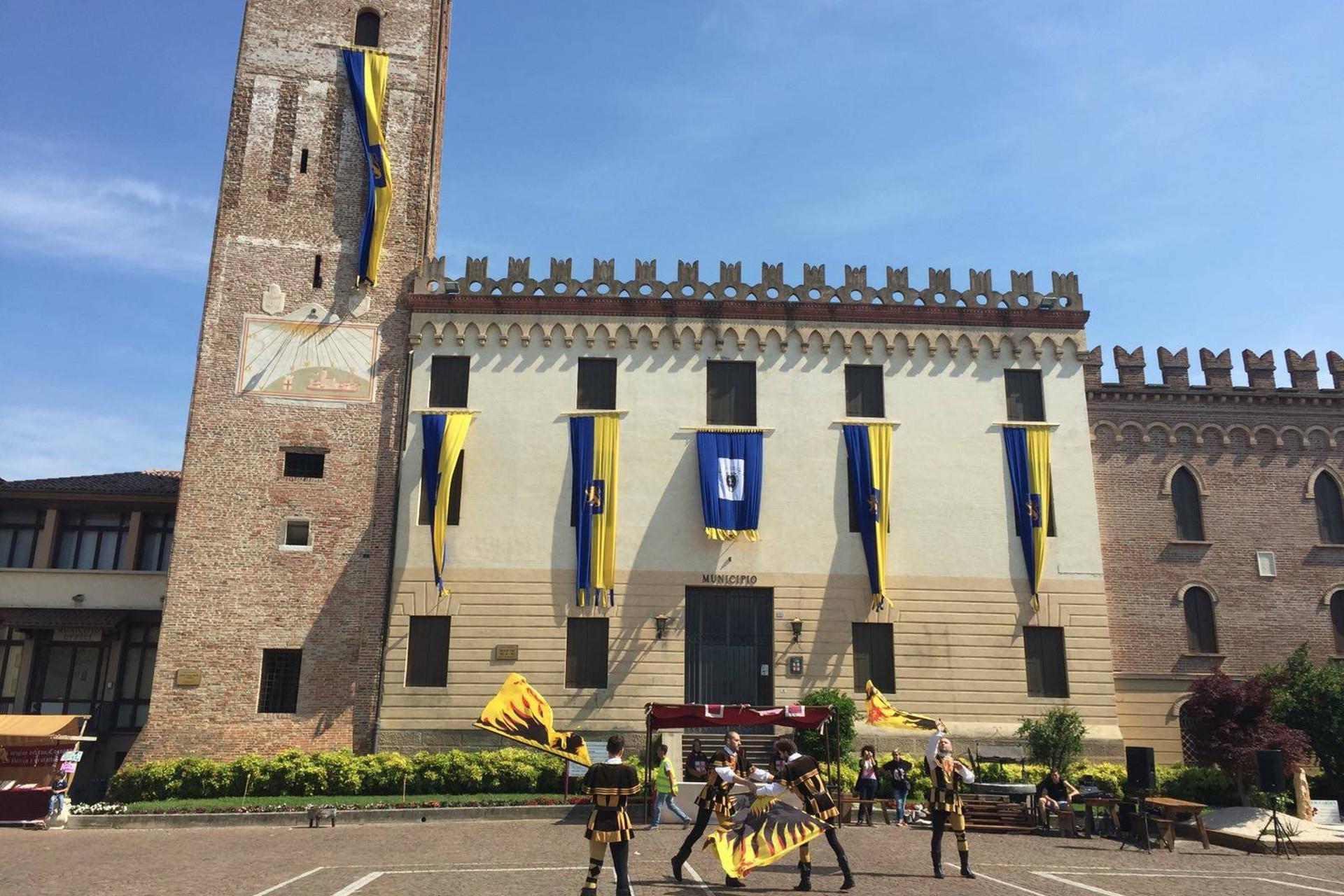 Piazza Castello/Palazzo Tiso/Torre Civica - Padova