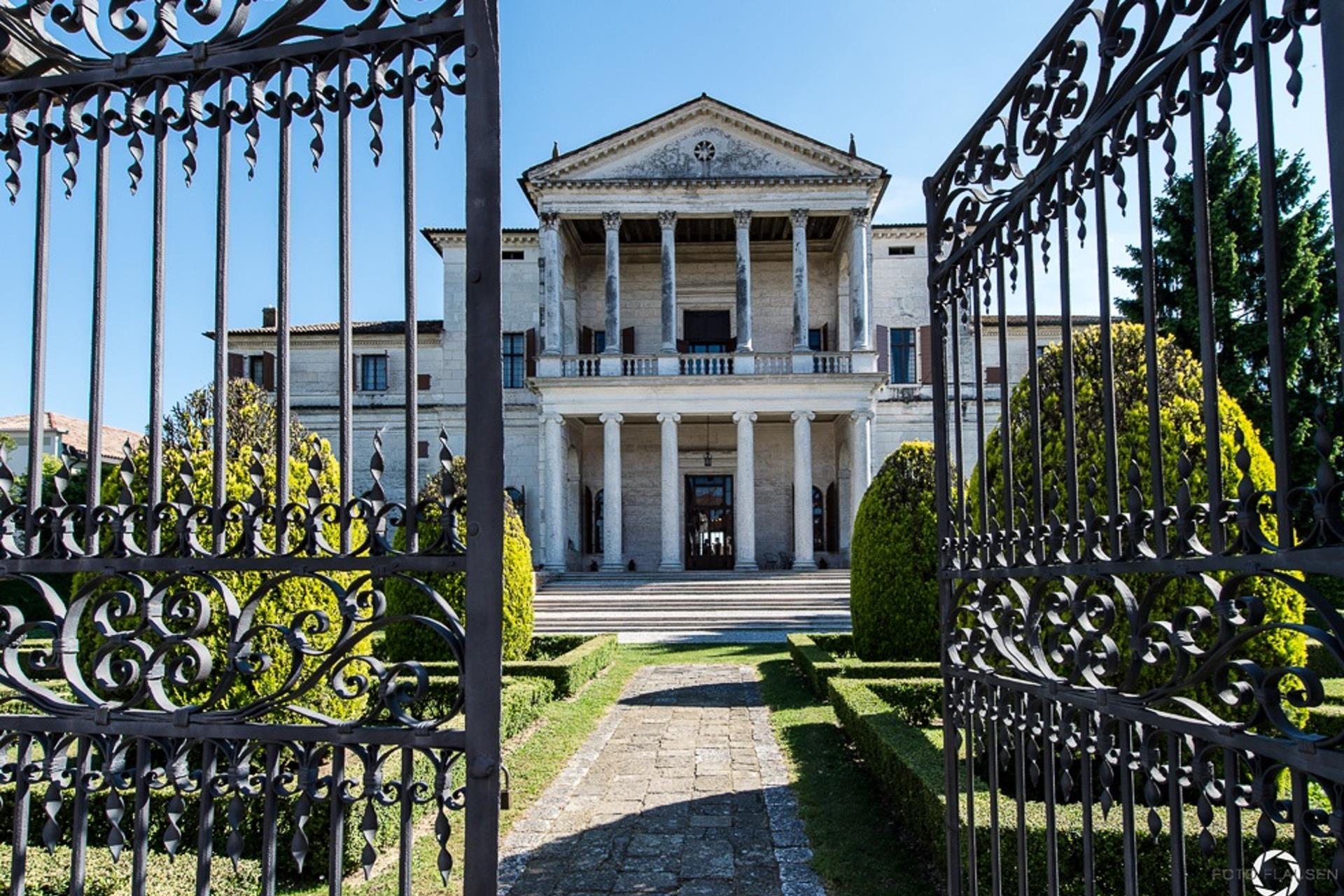 Atrium Villa Cornaro