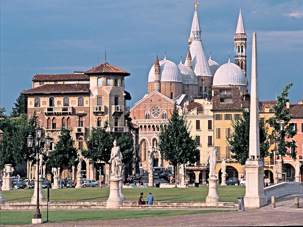 June The Month Of The Saint - Padova